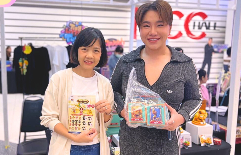 Experience Art and Celebrity at Tiny Little Deva’s “แฉแฟร์” Booth! – Tiny Little